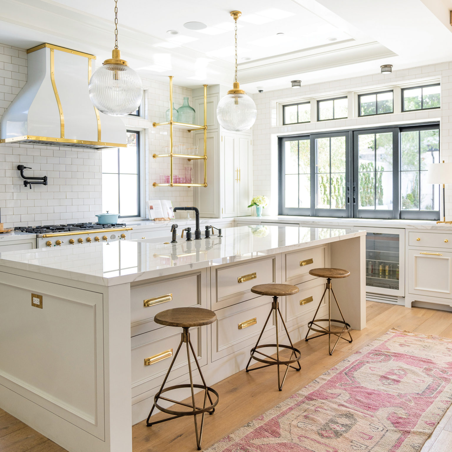 Waterleaf Interiors' Jill Johnson Opens Her Coastal Brownstone for the ...
